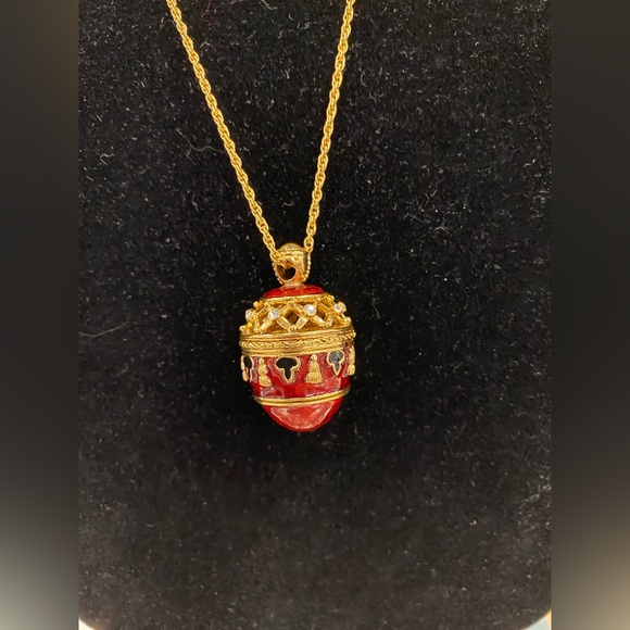 Joan Rivers | Jewelry | Beautiful Vintage Joan Rivers Gold Tone Faberge ...
